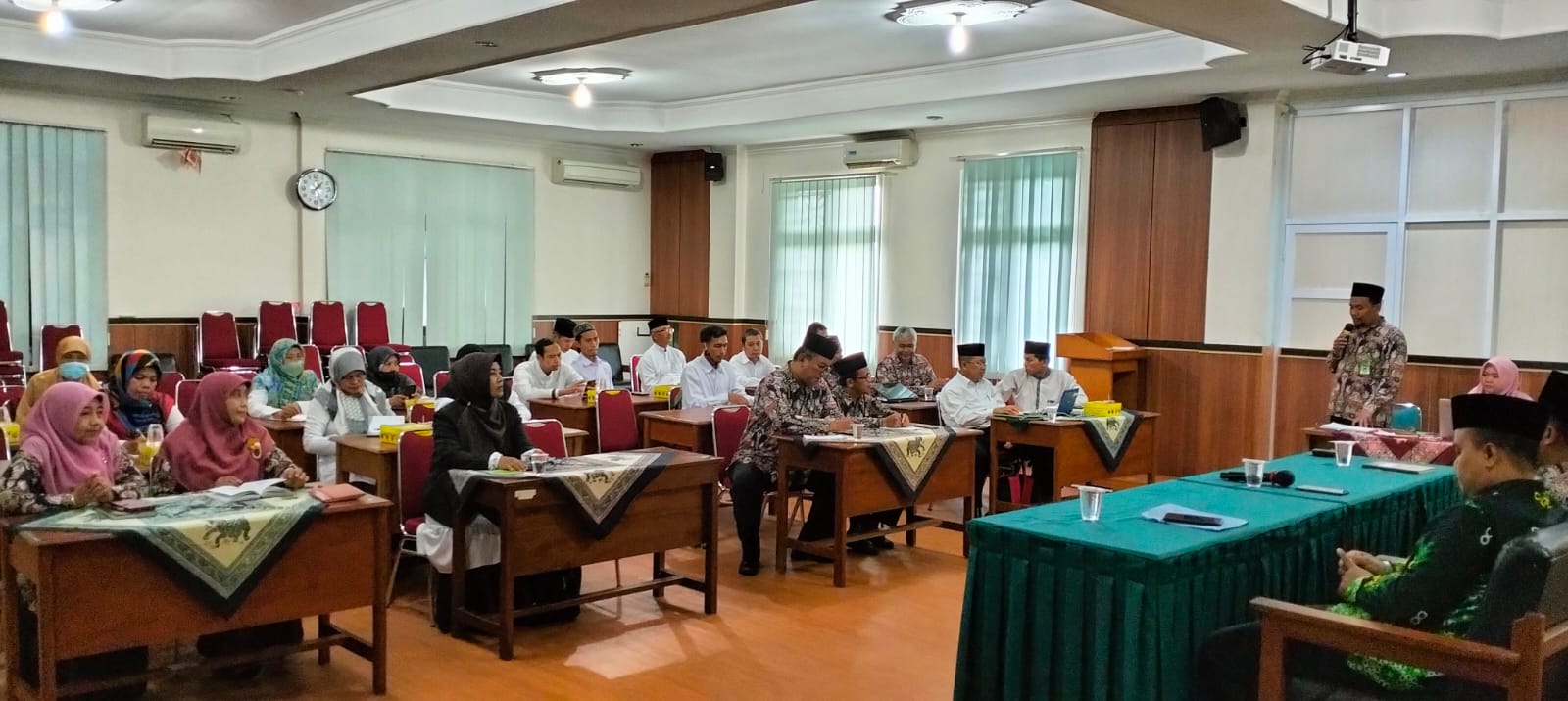 Kemenag Kota Gelar FGD Pemetaan Kompetensi Guru PAI – Kantor ...