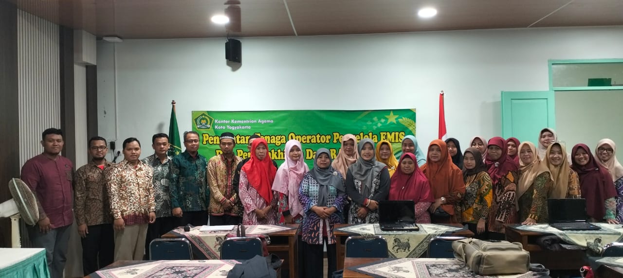 Kemenag Yogyakarta Gelar Penguatan Tenaga Operator EMIS dan ...