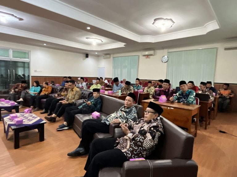 Kepala Kantor Bersama Pejabat Struktural Kankemenag Kota Yogyakarta ... Kepala Kantor Bersama Pejabat Struktural Kankemenag Kota Yogyakarta ...